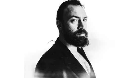 Korhan Futacı - Bu Müzik kaçmaz diyorsan Mobilet’te yerin hazır!