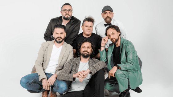 Daniska (Sevgililer Günü Özel) - Bu Müzik kaçmaz diyorsan Mobilet’te ...