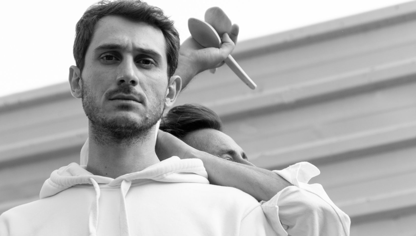 Misket - Bu Tiyatro kaçmaz diyorsan Mobilet’te yerin hazır!